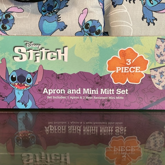 Disney | Kitchen | Disney Stitch Apron And Mini Mitt Set | Poshmark